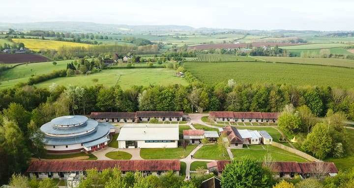 Vipassana Meditation: Dhamma Padhāna